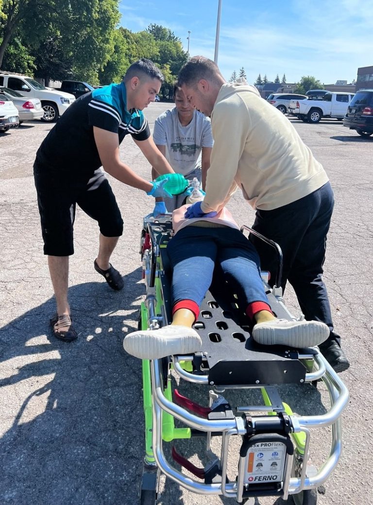 Professional Responder Program | Canadian Red Cross Courses