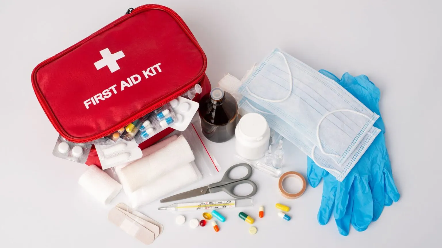 10 Topics for Emergency & Standard First Aid | Coast2Coast