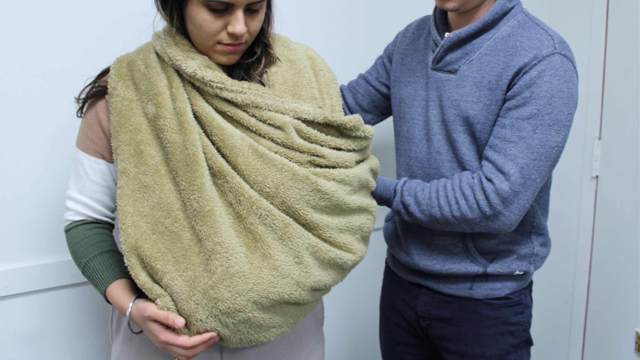How to Make and Wear a Sling After an Emergency