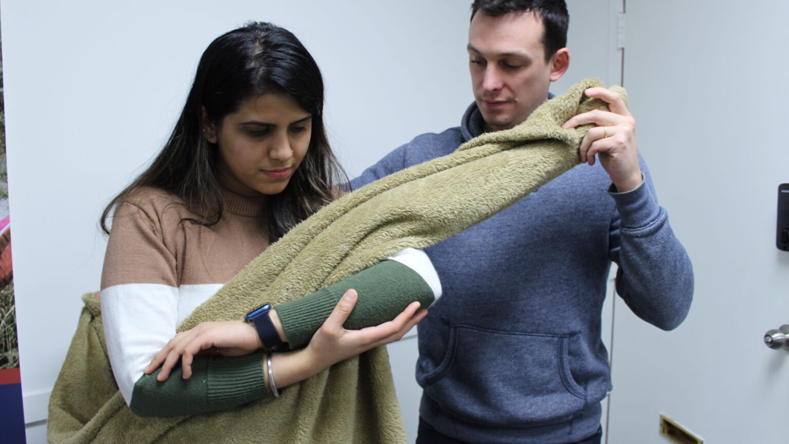 How to Make and Wear a Sling After an Emergency