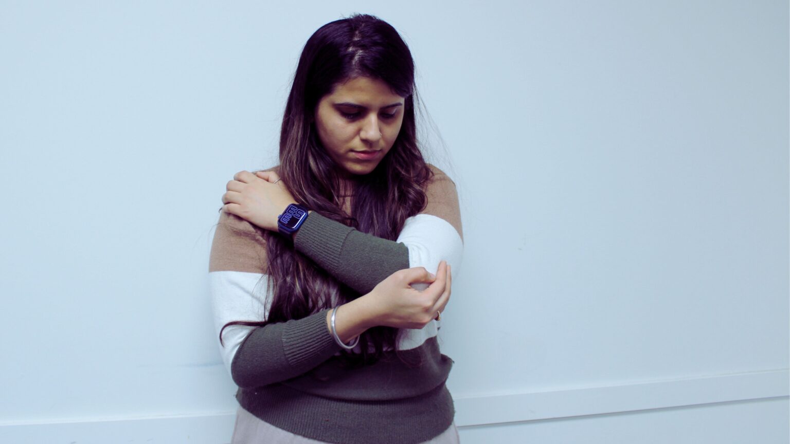 How to Make and Wear a Sling After an Emergency