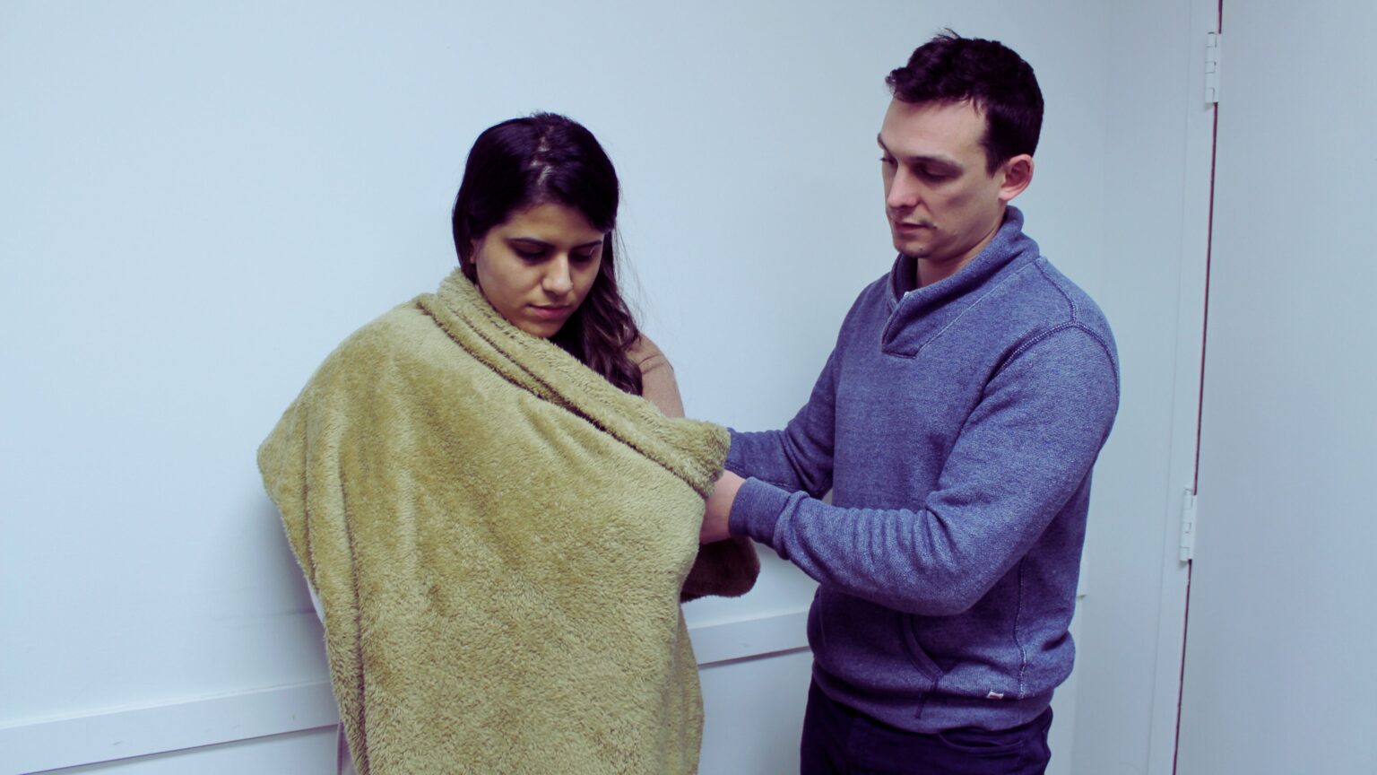 How to Make and Wear a Sling After an Emergency