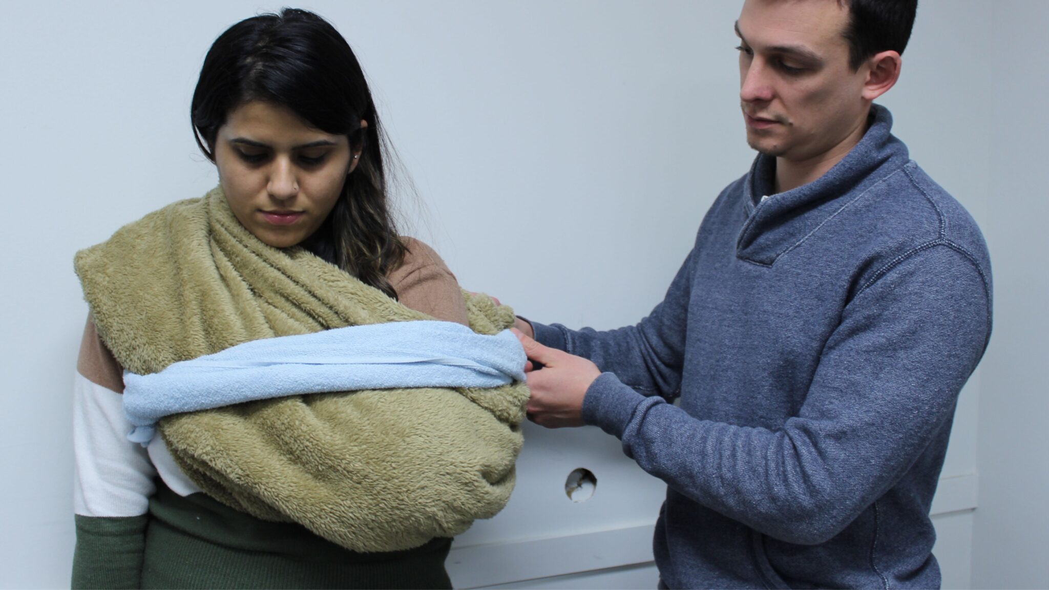 How to Make and Wear a Sling After an Emergency