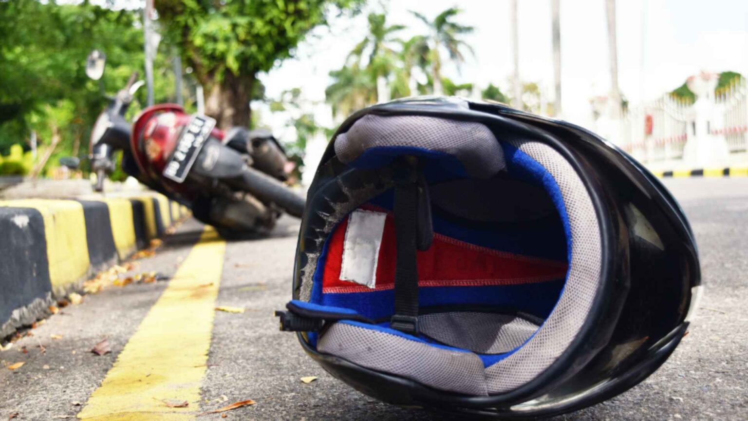 How To Help Someone After Motorcycle Accidents | Coast2Coast