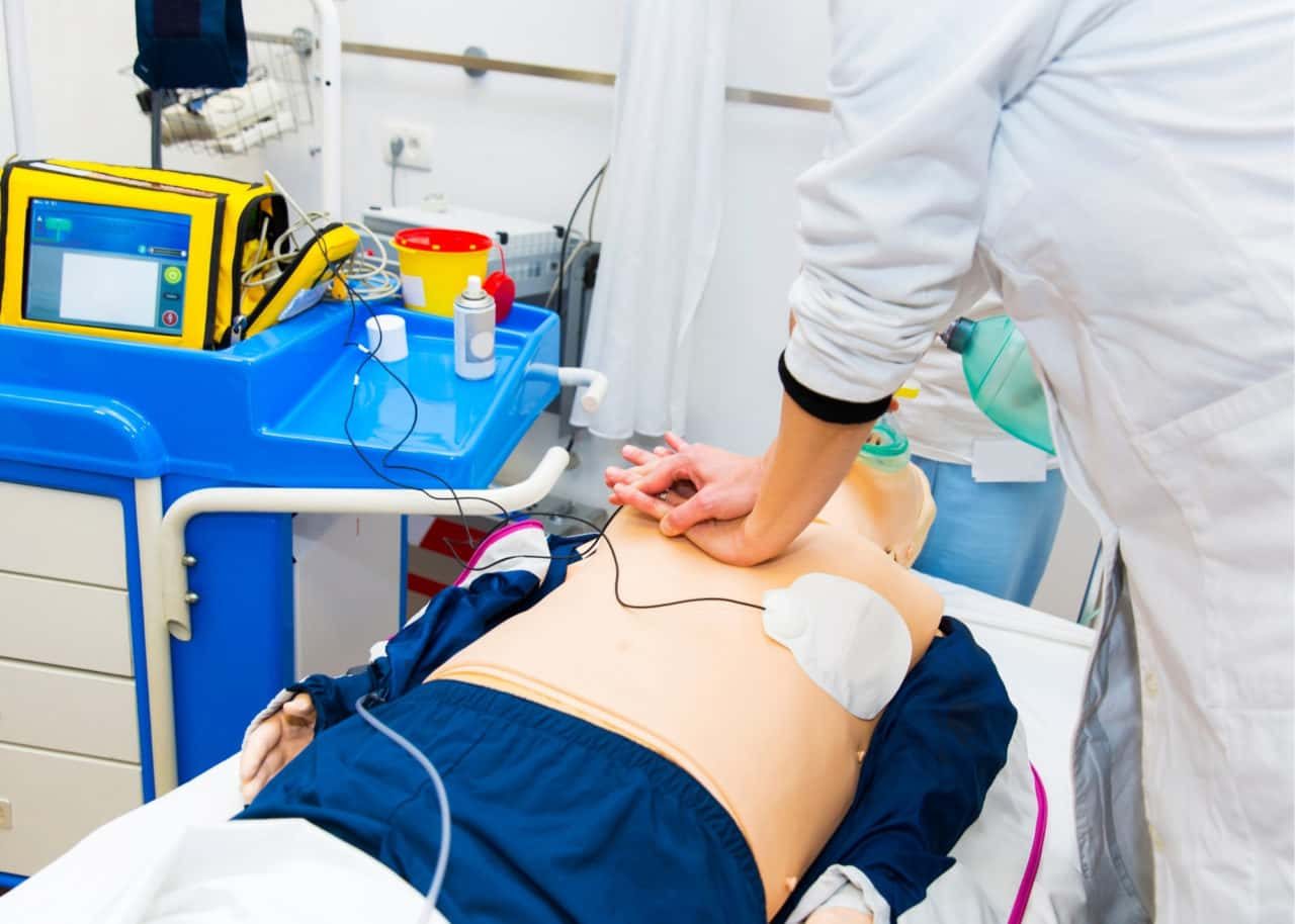 Advanced Cardiac Life Support Courses | Coast2Coast
